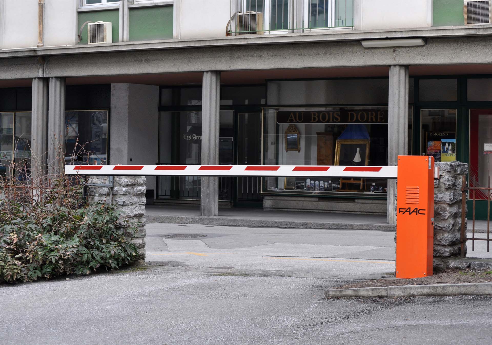 620 - Barriera Automatica 230V | FAAC